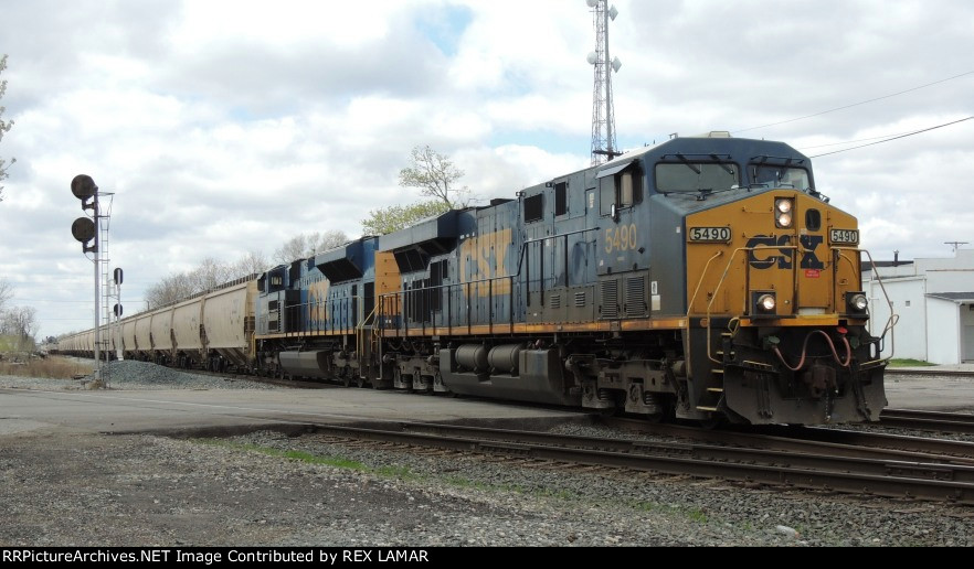 4-20-2013 CSXT E. BOUND GRAIN EMPTIES QI 229.5 CP 229 MUNCIE, IN